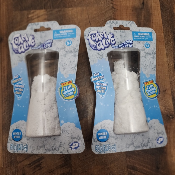 Foam Alive | Toys | 2 Foam Alive Play Foams In Winter White | Poshmark